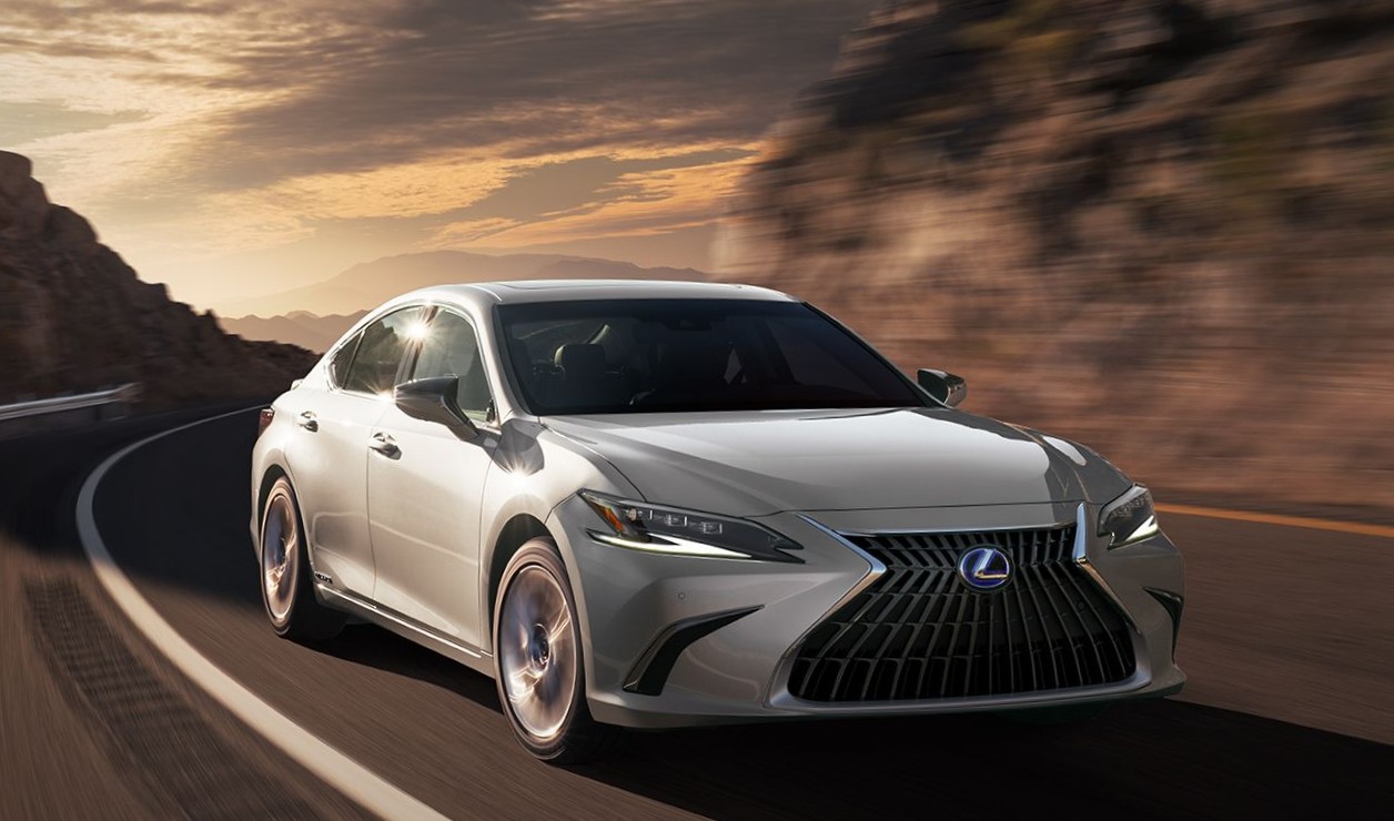 Lexus ES Hybrid Lease in Boise, ID | Peterson Lexus
